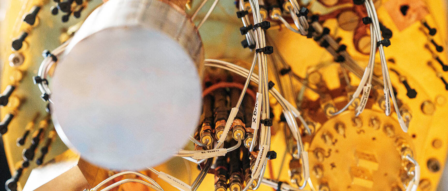 QuTech - Research institute for quantum computing and quantum internet